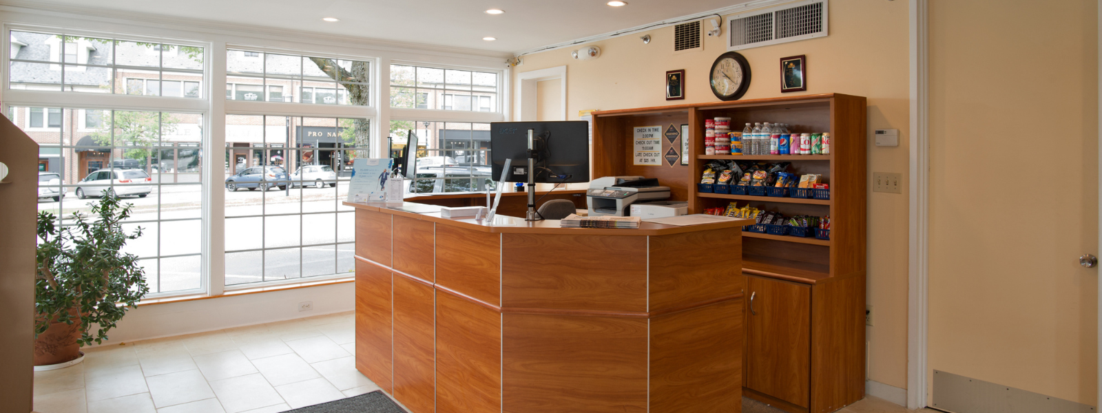 Home | Downtown Dover Inn