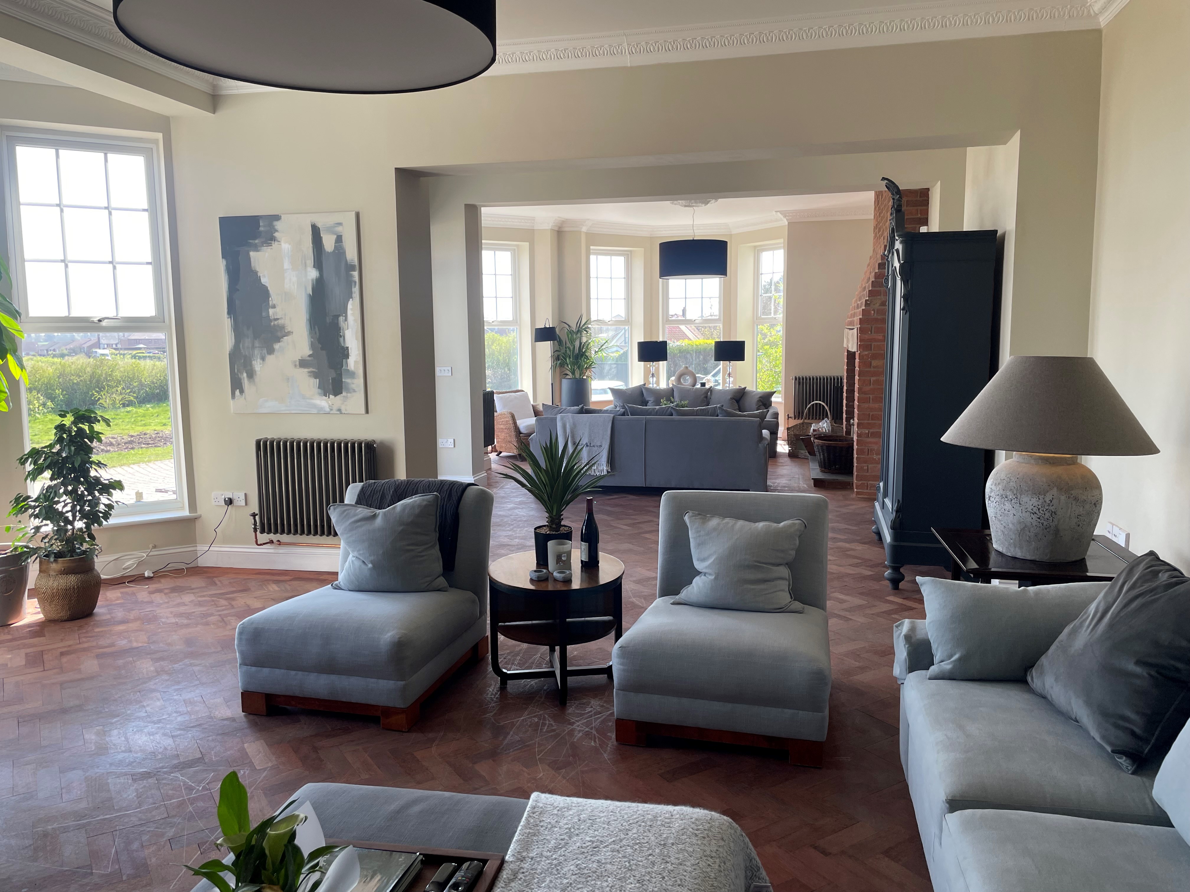 Home | Sea View Manor