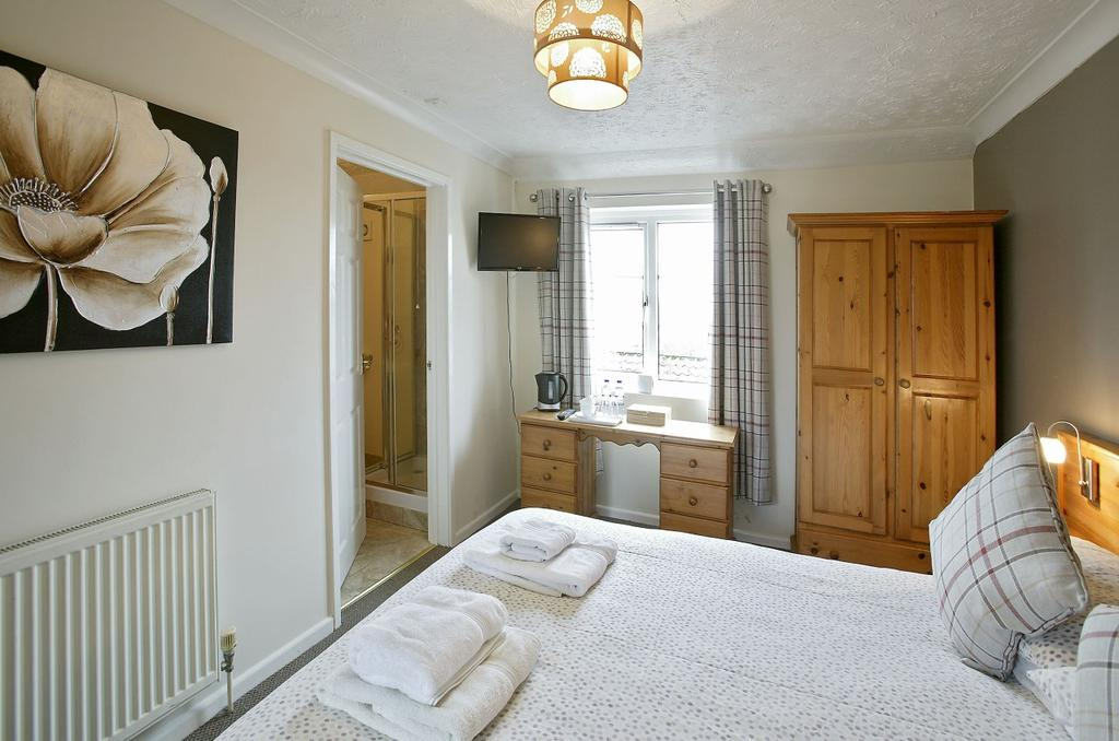 Home | Yaxham Mill B&B