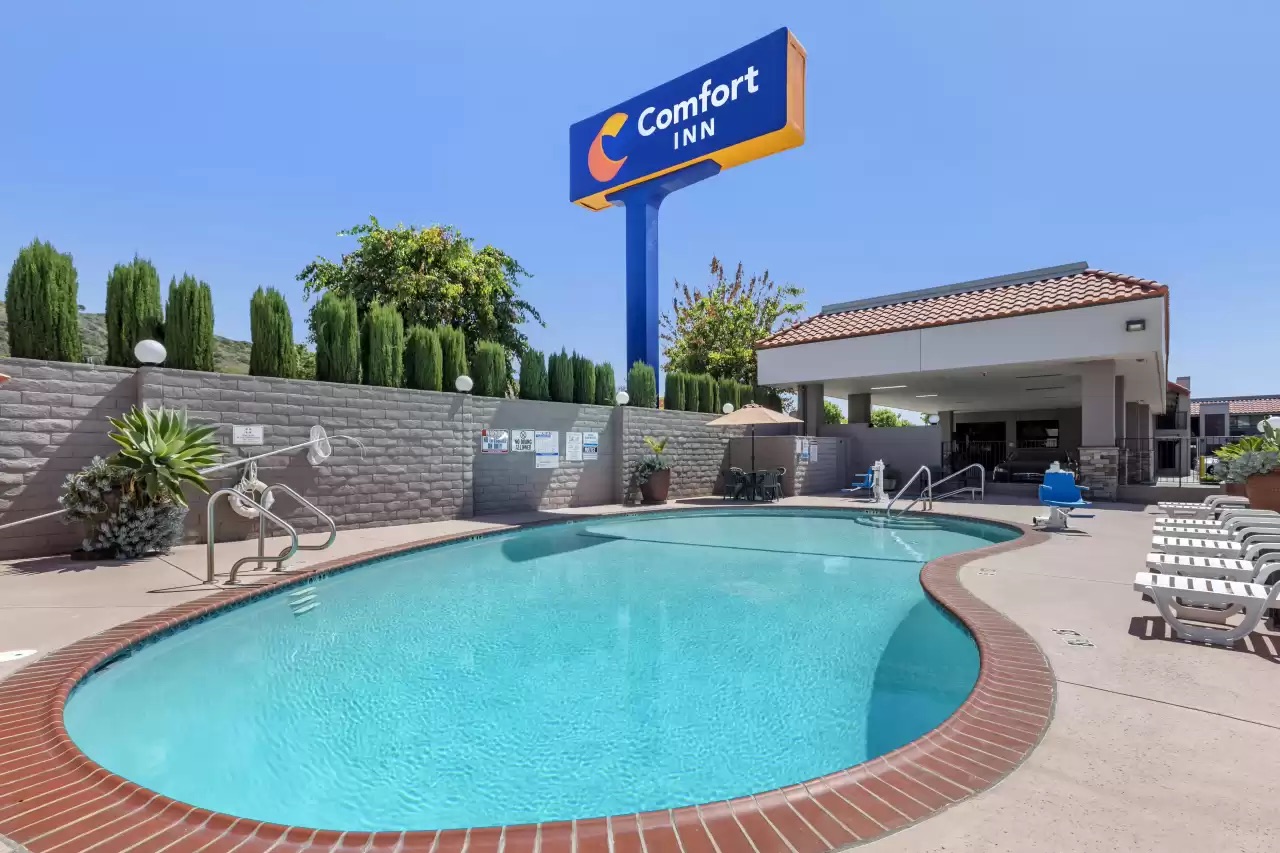 Home | The Hills Inn Eagle Rock