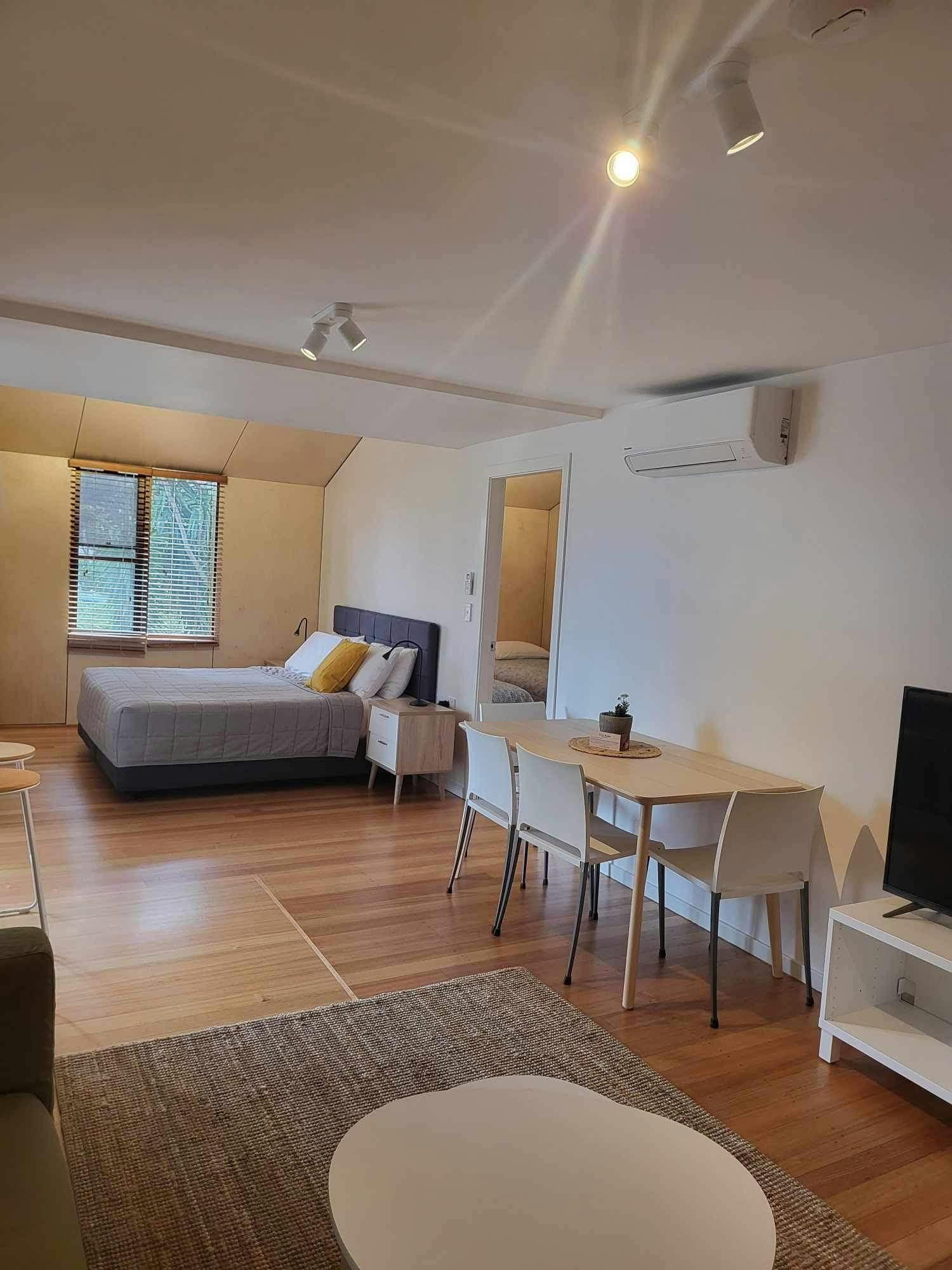 | Park Ridge Retreat