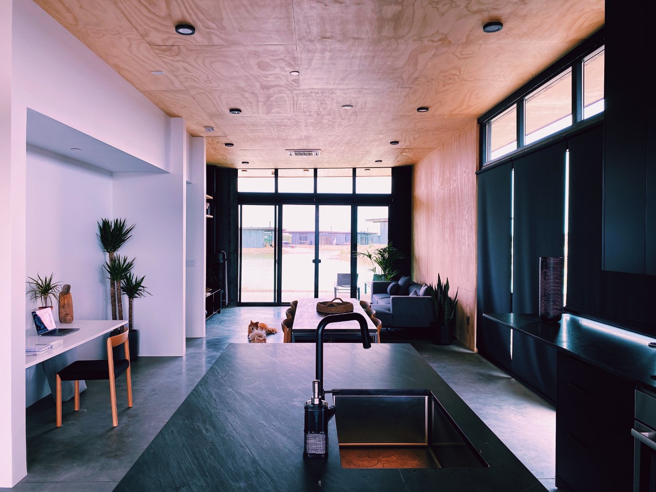 Gorge Winery Lodging | Cave B Ridge - K Rosé Hospitality LLC