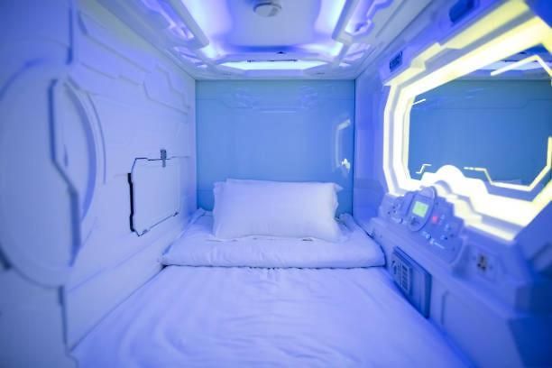 Home | CAPSULE INN VALENCIA