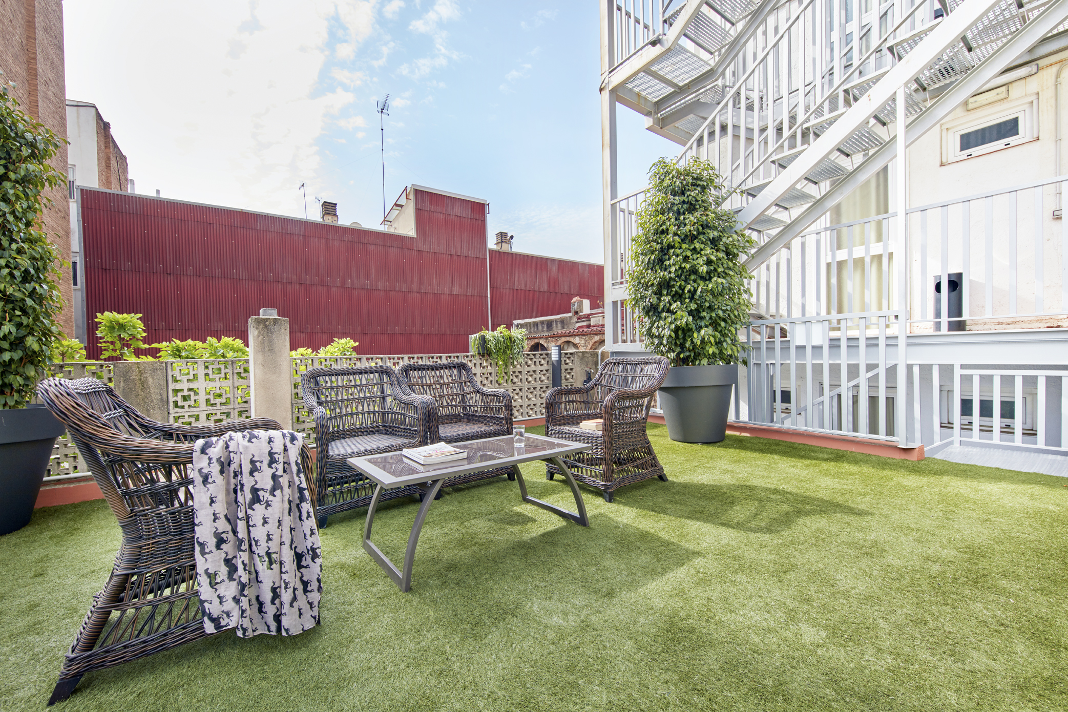 Home | Hotel Transit