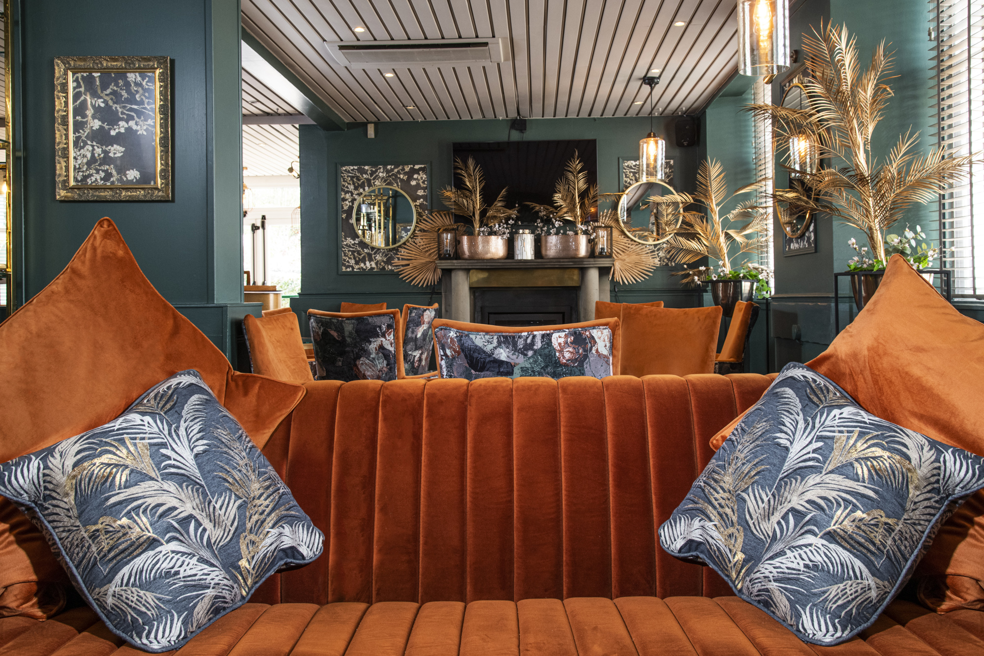 Home | Kirkhouse Inn