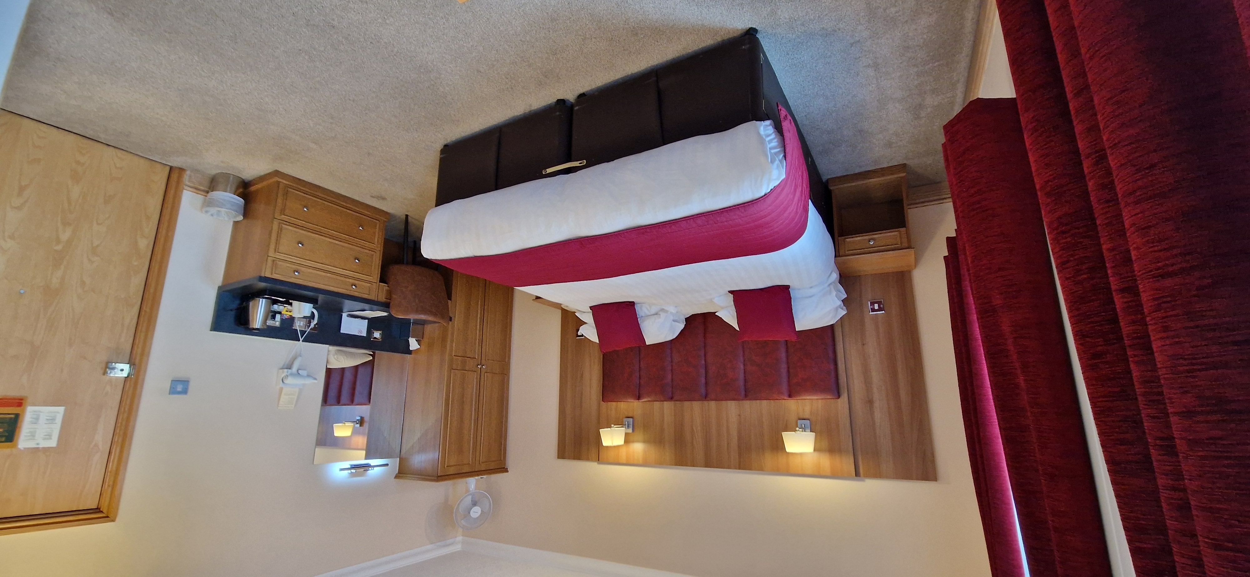 accommodation rooms hotel liverpool | The Royal Hotel