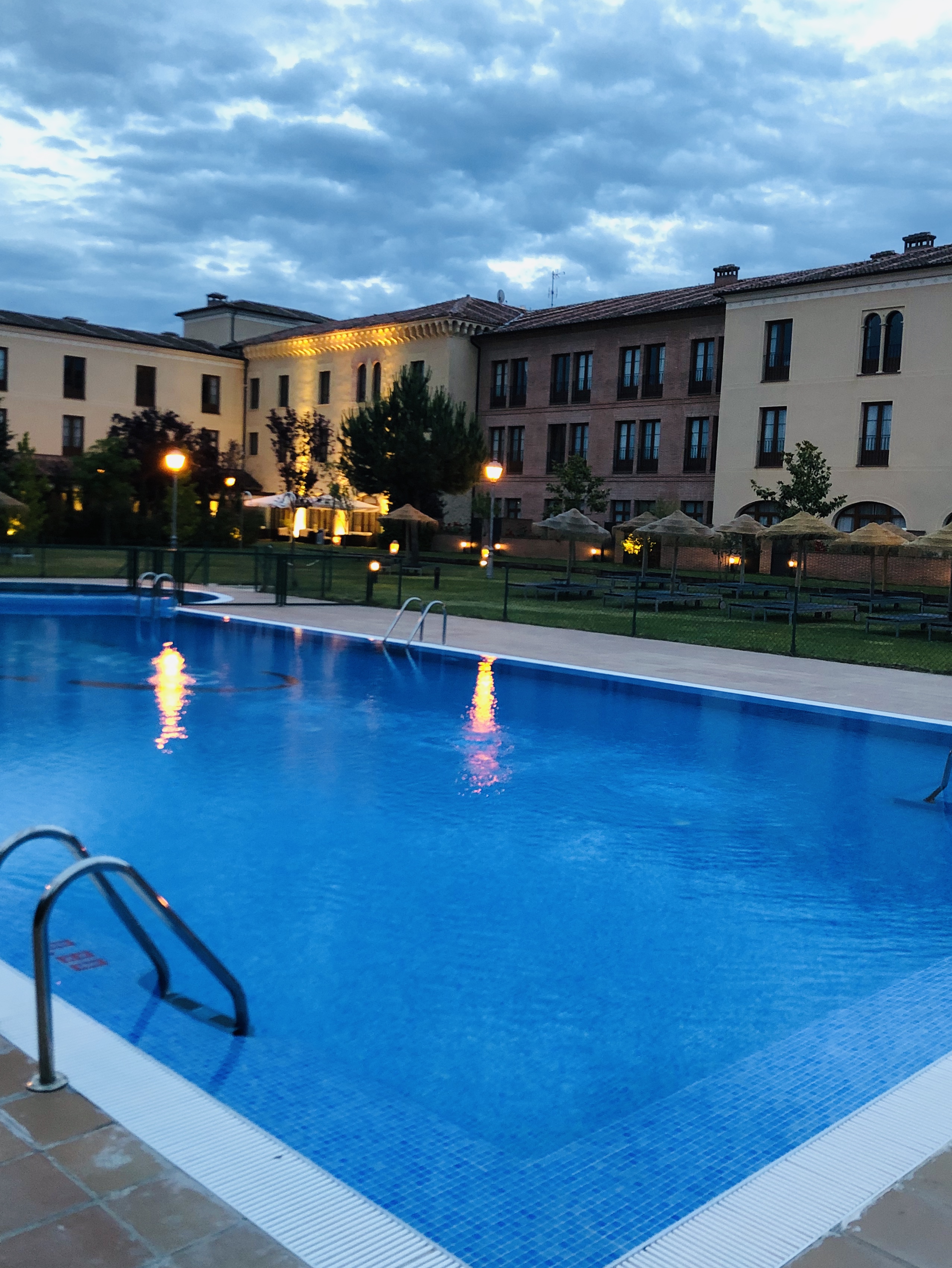 Home | Hotel Cándido