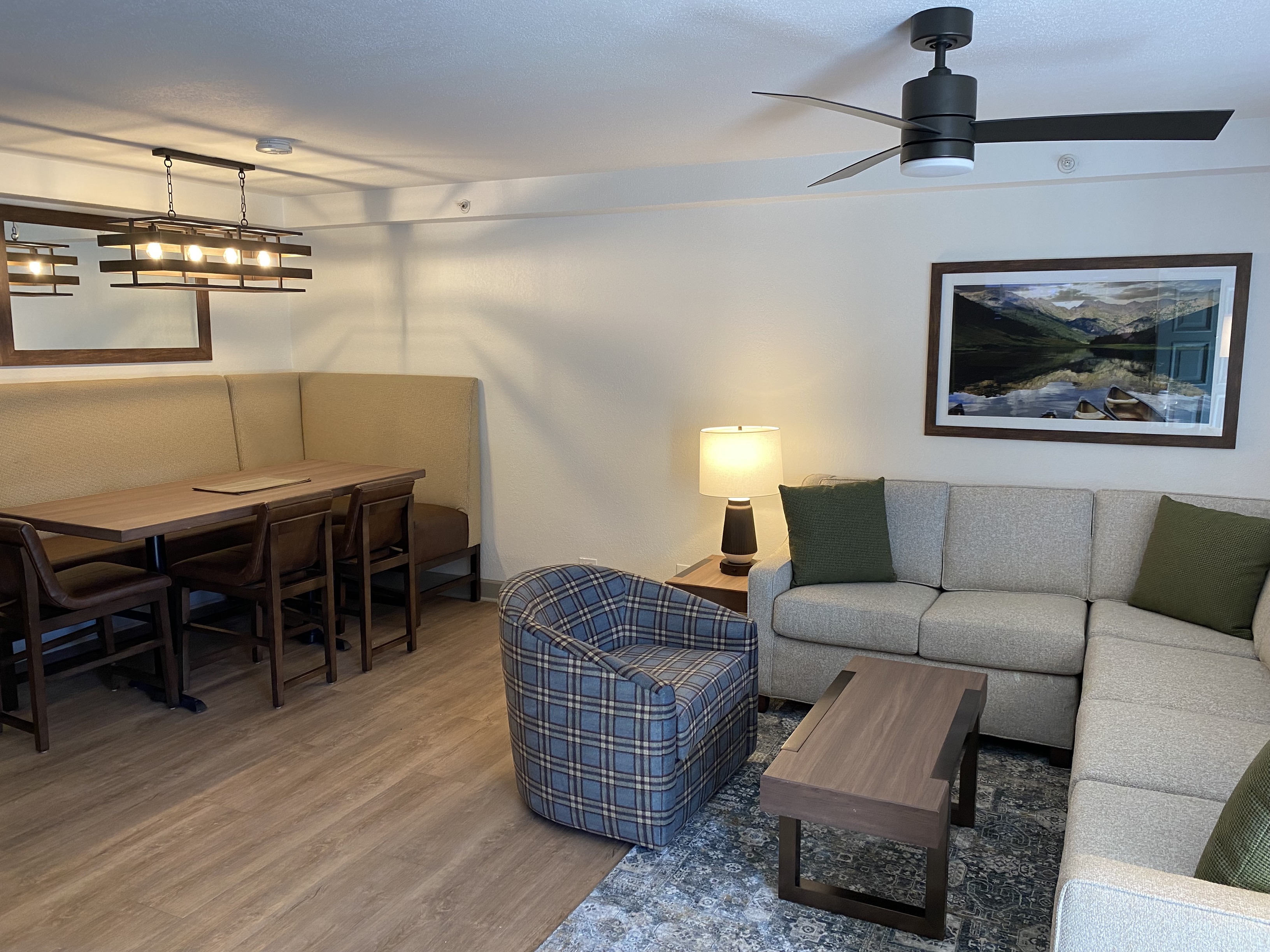 Rooms | Bluegreen's StreamSide at Vail