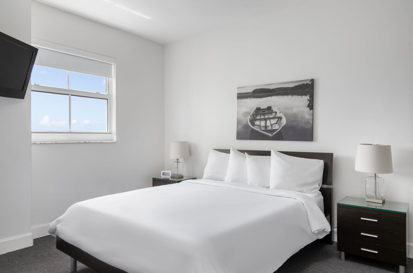 Rooms, Suites, Accommodations | Fortune House Hotel