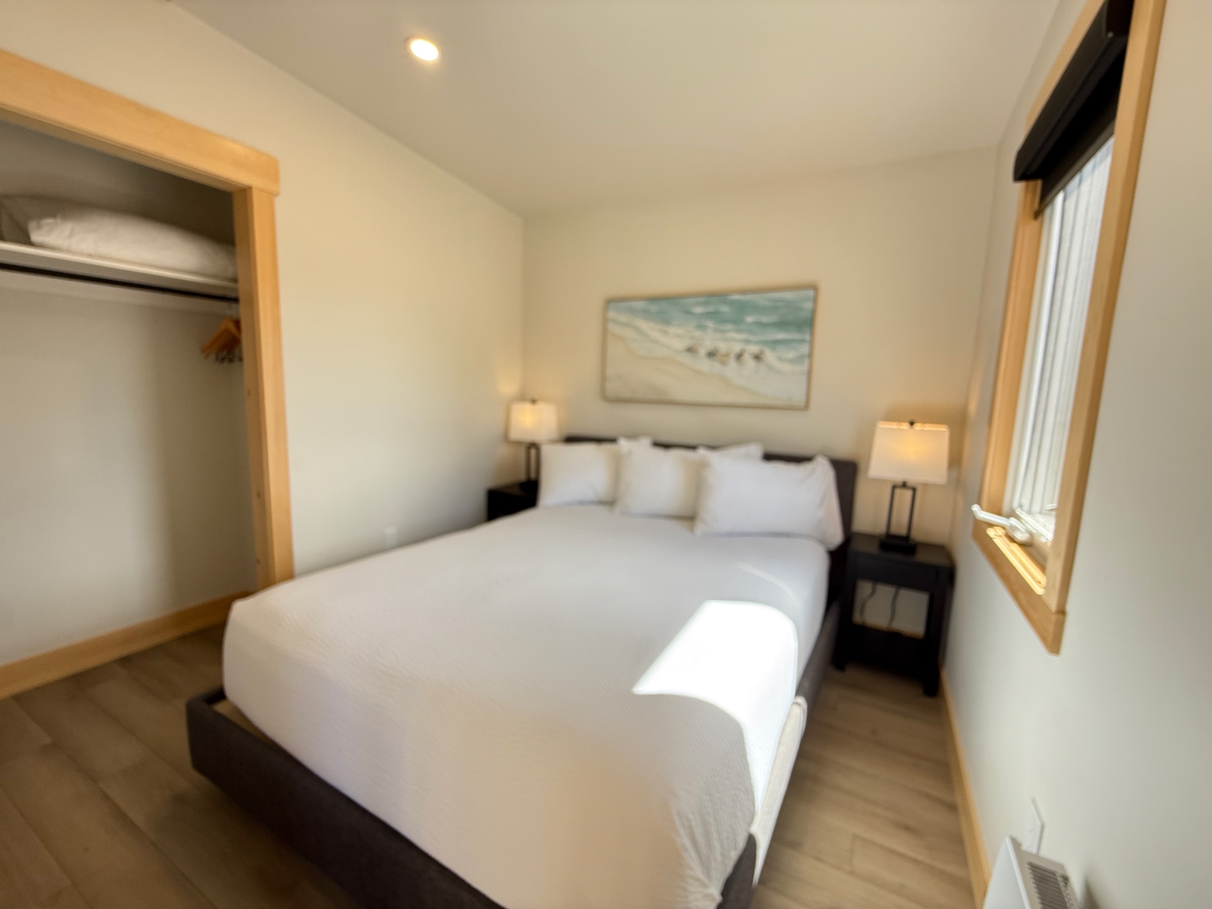 Rooms | Royalty Maples Motel & Cottages