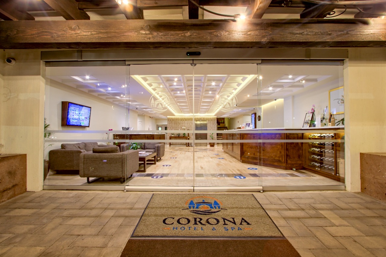 Home | Corona Hotel & Spa